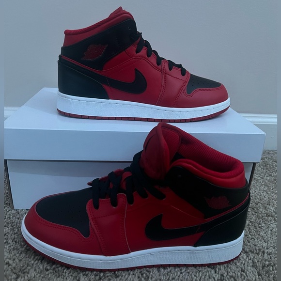 Nike | Shoes | Nike Air Jordan Mid Reverse Bred Red And Black | Poshmark